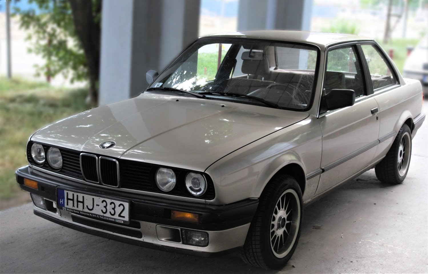 BMW 3 Series Sedan 2-door (E30, facelift 1987) 325i (170 Hp)